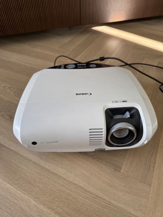 Projecteur Canon LV-8300 (Gebraucht) in Geneve für CHF 75 – mit ...