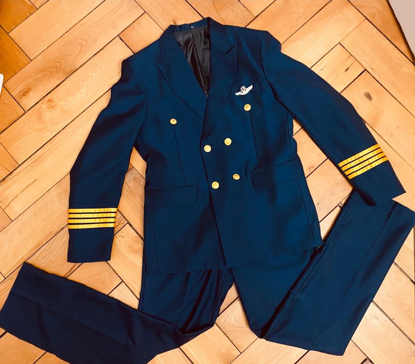 fake - Pilot/in Uniform (Gebraucht) in St.Gallen für CHF 2 – mit ...