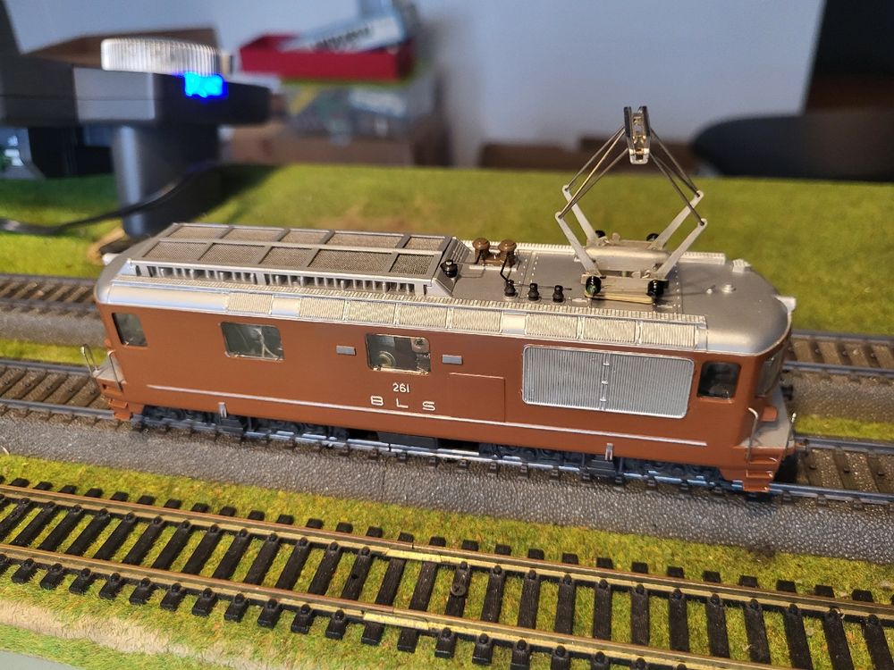 Hag 180 Re4/4 BLS 261 2 Motorig ESU MFX V5 AC Digital (Gebraucht) in ...