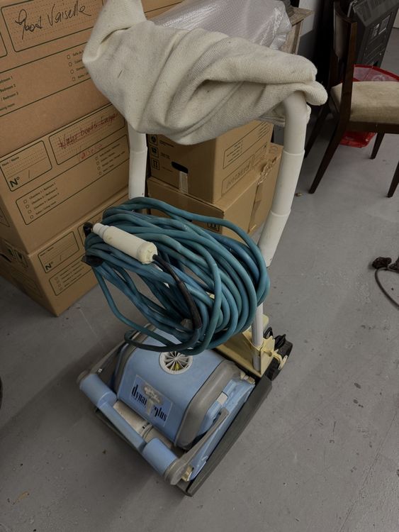 Dolphin Dynamic Plus Pool Cleaner | Kaufen auf Ricardo