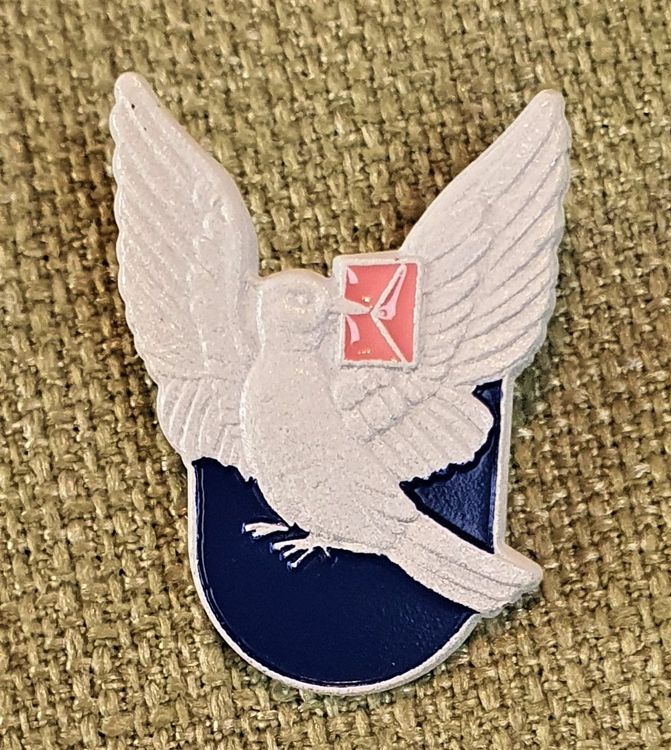 I636 - Pin Basel Basler Taube mit Brief | Kaufen auf Ricardo