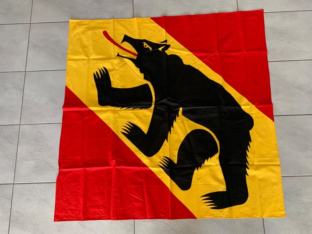Berner Fahne, Flagge Kanton Bern. (Gebraucht) in Lanzenhäusern für CHF ...