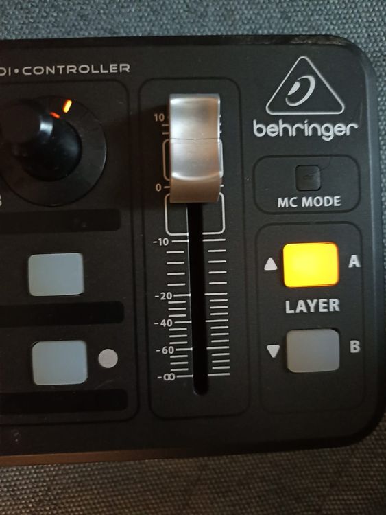 Behringer X-Touch Mini DAW Controller Midi | Kaufen auf Ricardo