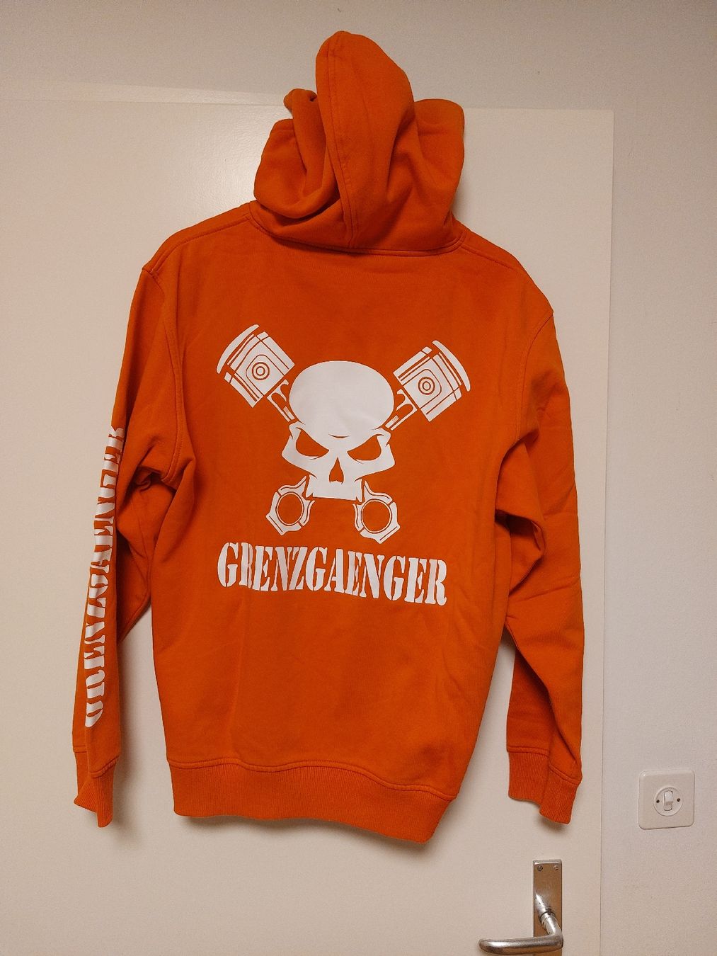 Grenzgänger Pullover, Grösse L (Gebraucht) in Ostermundigen für CHF 15 – mit Lieferung auf ...