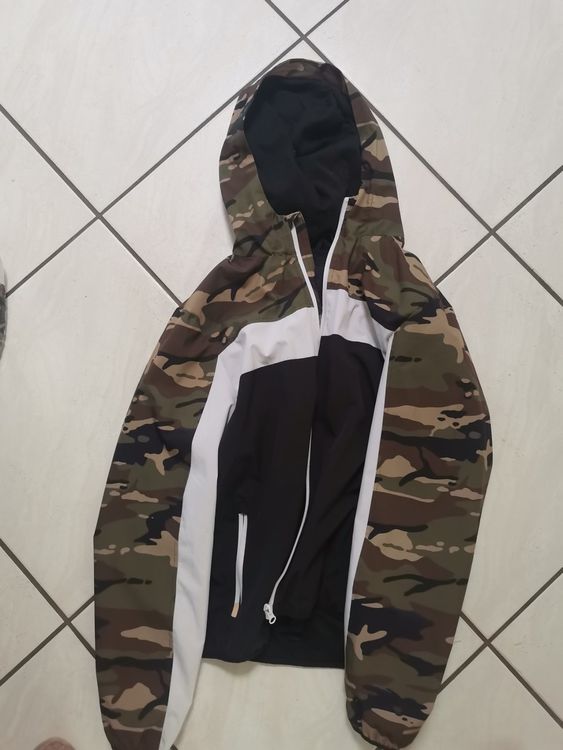 Jacke Gr M FSBN New Yorker (Gebraucht) in Therwil für CHF 10 – mit ...