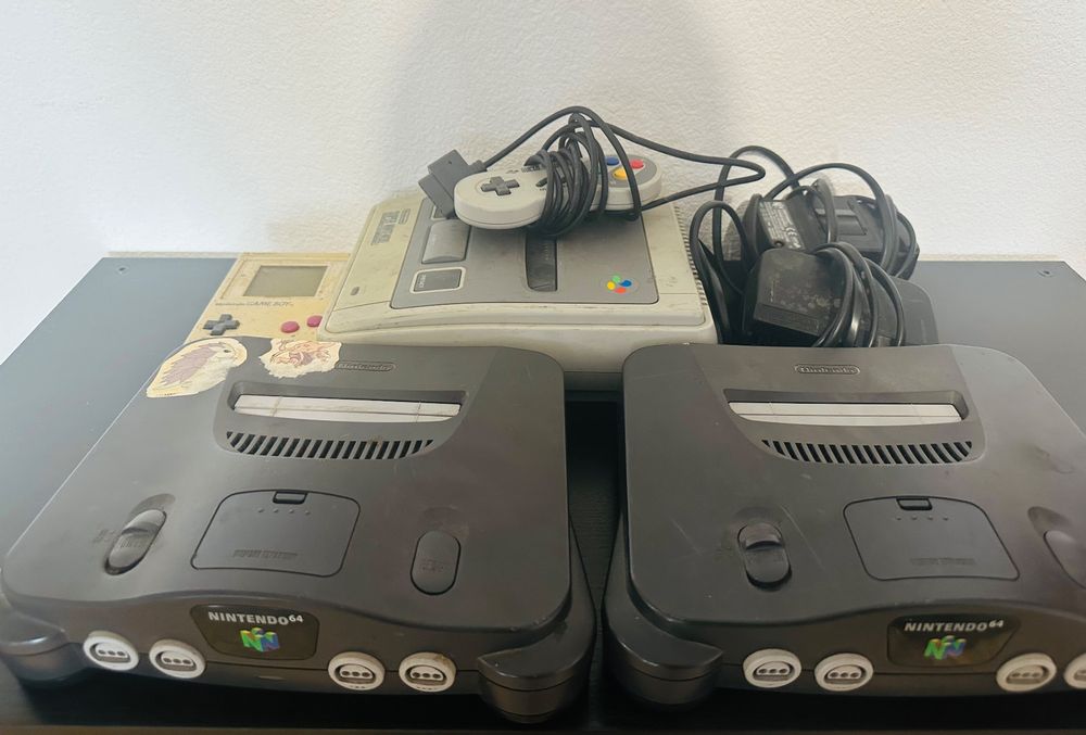 Super Nintendo + 2 Nintendo 64 + Game Boy | Kaufen auf Ricardo