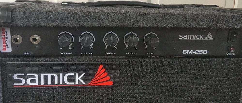 Samick SM-25B Bassverstärker (Gebraucht) in Walkringen für CHF 40 – mit Lieferung auf Ricardo kaufen