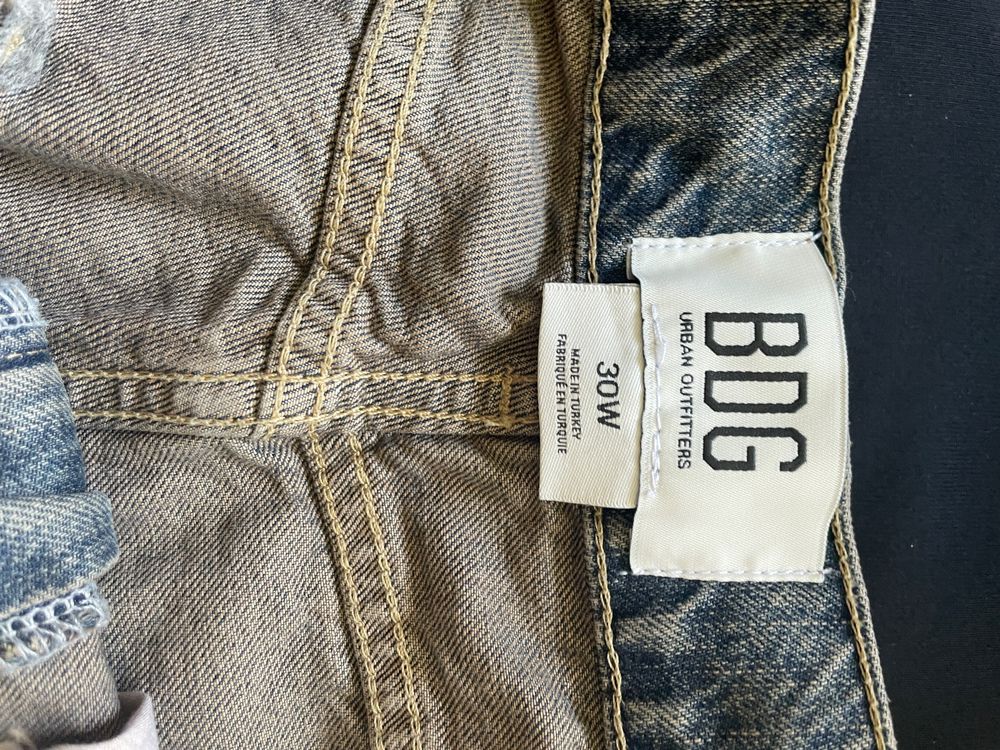 BDG Jack dirty tint denim shorts (Gebraucht) in Münchenstein für CHF 20 – mit Lieferung auf ...
