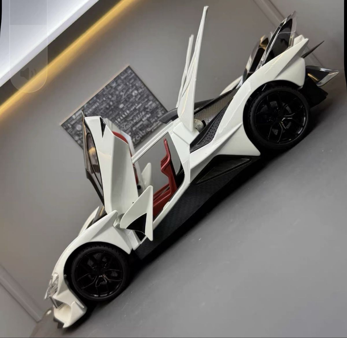 1/24 Modell Apollo IE Project EVO white, Limit. (Neu und ...