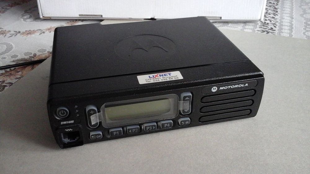 Motorola DM1600 UHF analog Mobilfunkgerät (Gebraucht) in Farnern für ...