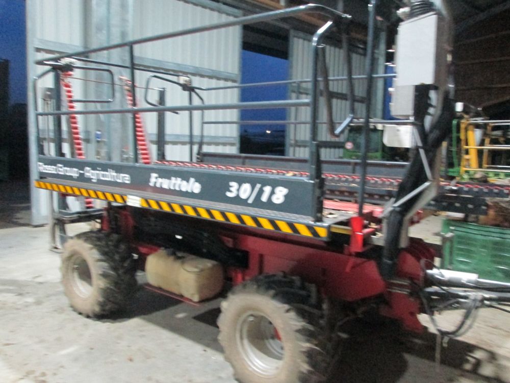 arboriculture plateforme de cueillette, nacelle (D'occasion) à Borex ...