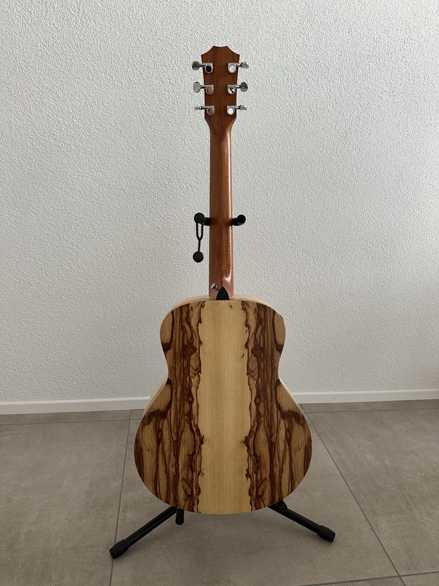 Taylor GS Mini-E Koa Acoustic Guitar + Cases + Stand (Neu (gemäss ...