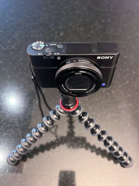 Sony RX100 IV inkl. 128 GB Samsung EVO SD Card und Stativ (Gebraucht ...