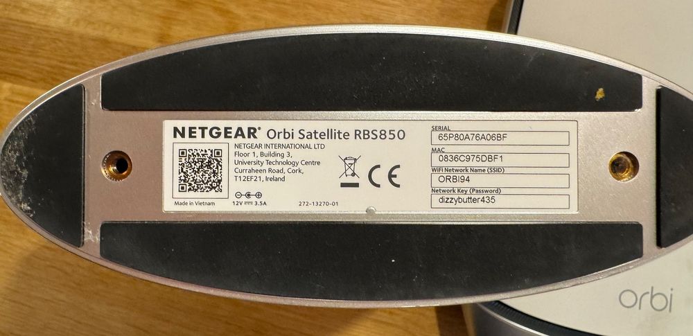 NETGEAR Orbi Satellit RBS850 + Router RBR850 | Kaufen auf Ricardo