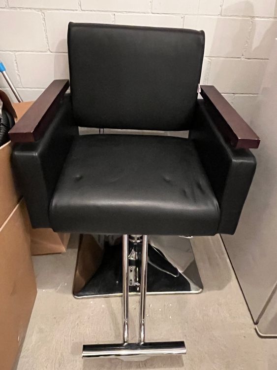 Coiffeurstuhl | Kaufen auf Ricardo