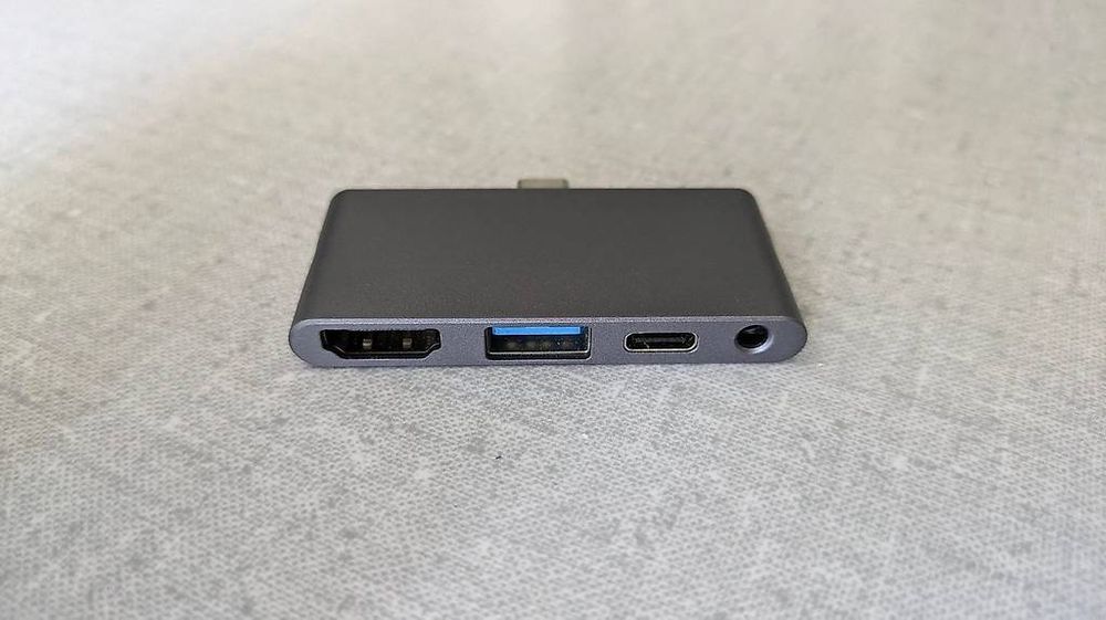 Intertronic USB-C-Hub neuwertig (Gebraucht) in Basel für CHF 5 – mit ...