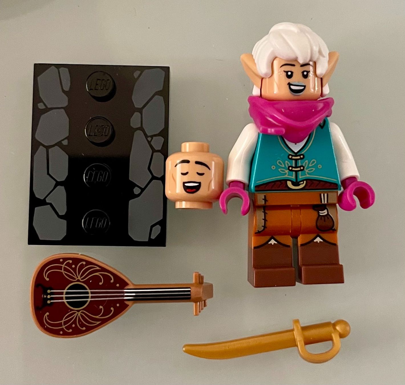 Lego Minifigure Dungeons & Dragons - Elf Bard (Gebraucht) in Glattpark ...