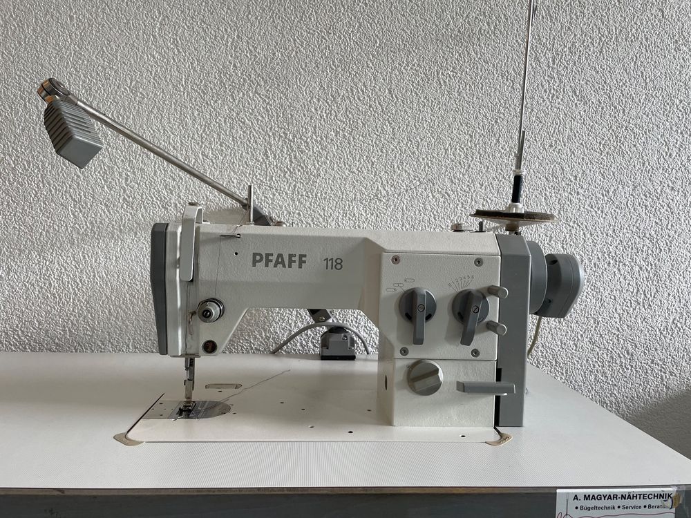Pfaff 118 Industrienähmaschine mit autom. Fadenabschneider | Kaufen auf ...