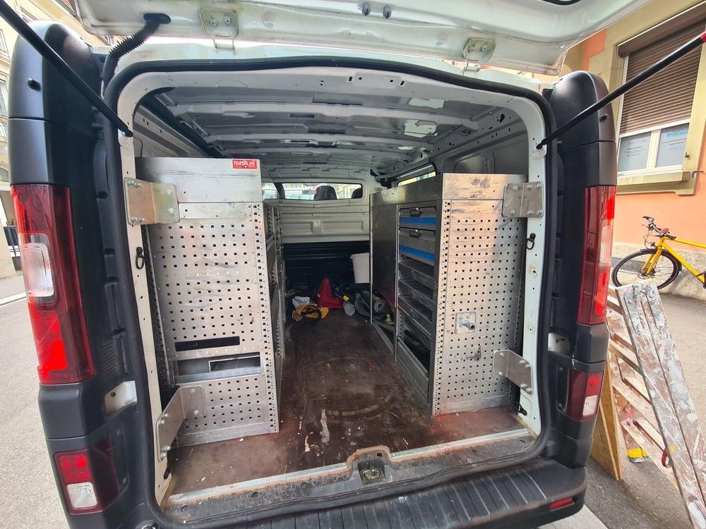 Regale Fur Transporter