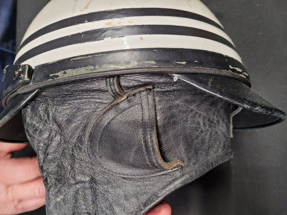 Alter Motorradhelm (Gebraucht) in Wolfertswil für CHF 26 – mit ...