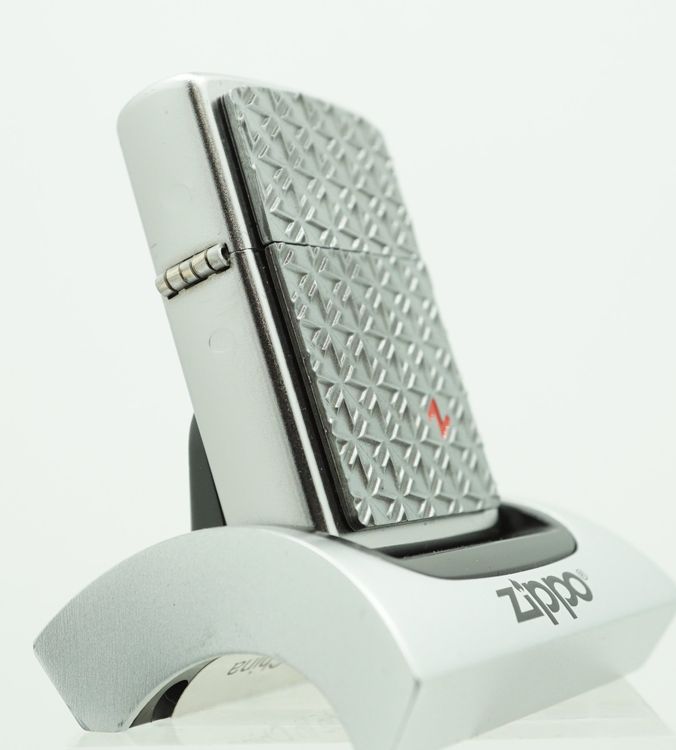 ZIPPO® ZZZ - DESIGN - HEAVY PLATE - 2020 - UNGEZÜNDET (Neu (gemäss Beschreibung)) in Mels für ...