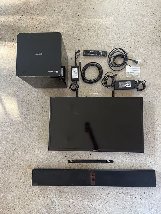 Soundbar Samsung HW-F750 inkl. Sony Bravia 32“ (Gebraucht) in ...
