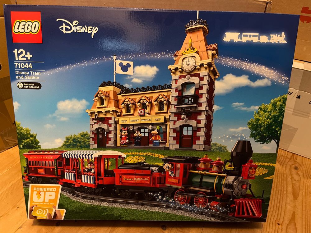 Lego 71044 Disney Train and Station (Neu und originalverpackt) in ...