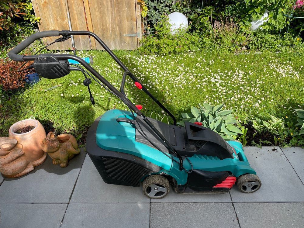 E-Rasenmäher Bosch Rotak 40 (Gebraucht) in Attikon für CHF 10 – mit ...