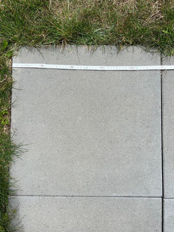Gartenplatten 50x50x4cm, Grau, 91stk. | Kaufen auf Ricardo