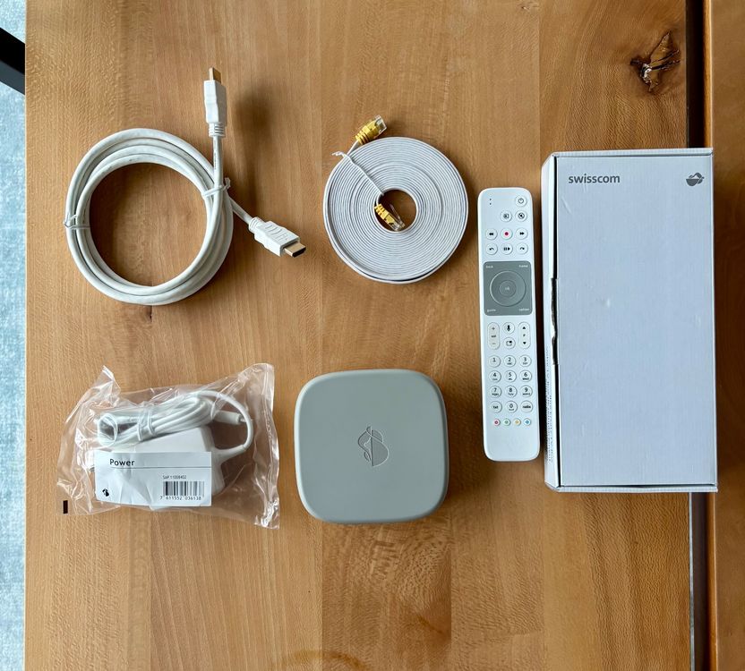 Swisscom TV Box IP1800 complet (Neuf (Voir description)) à Vessy pour ...