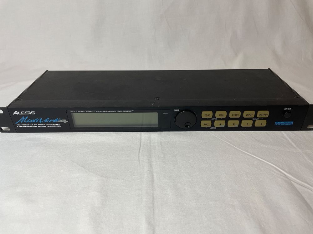 Alesis Midiverb 4 dual channel multi-effect rack unit (Gebraucht) in ...