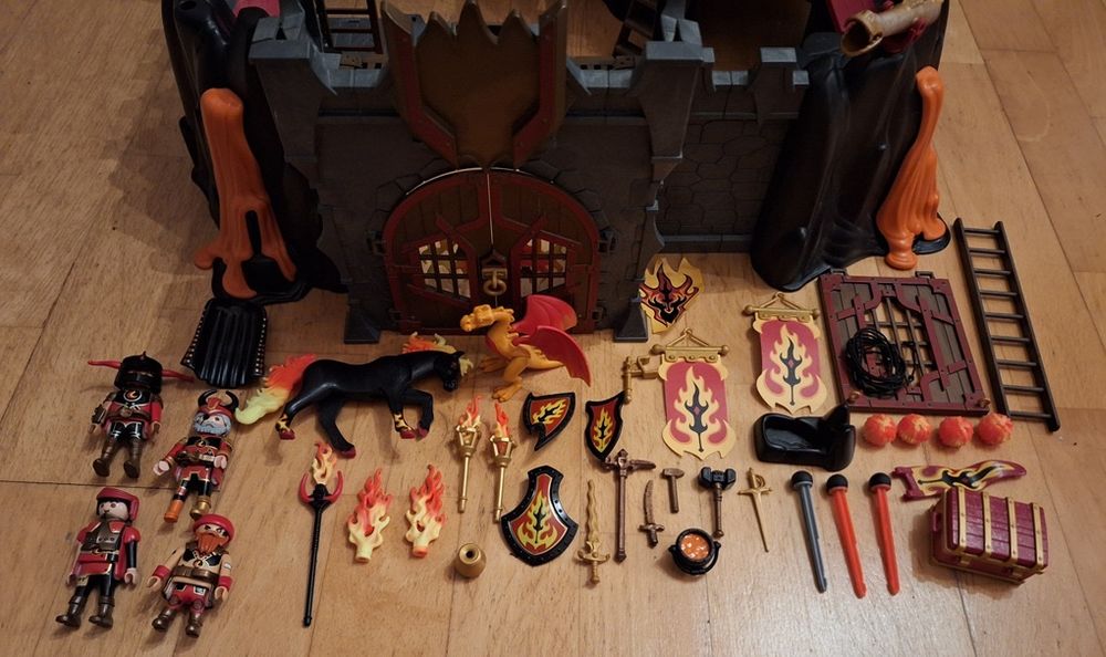 Playmobil 70221 Burnham Raider Burg (Gebraucht) in Suhr für CHF 30 ...