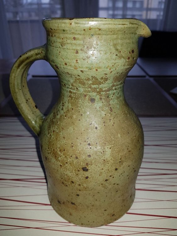 Pichet en céramique signé "Fontgombault" (Gebraucht) in Cossonay-ville für CHF 20 – mit ...