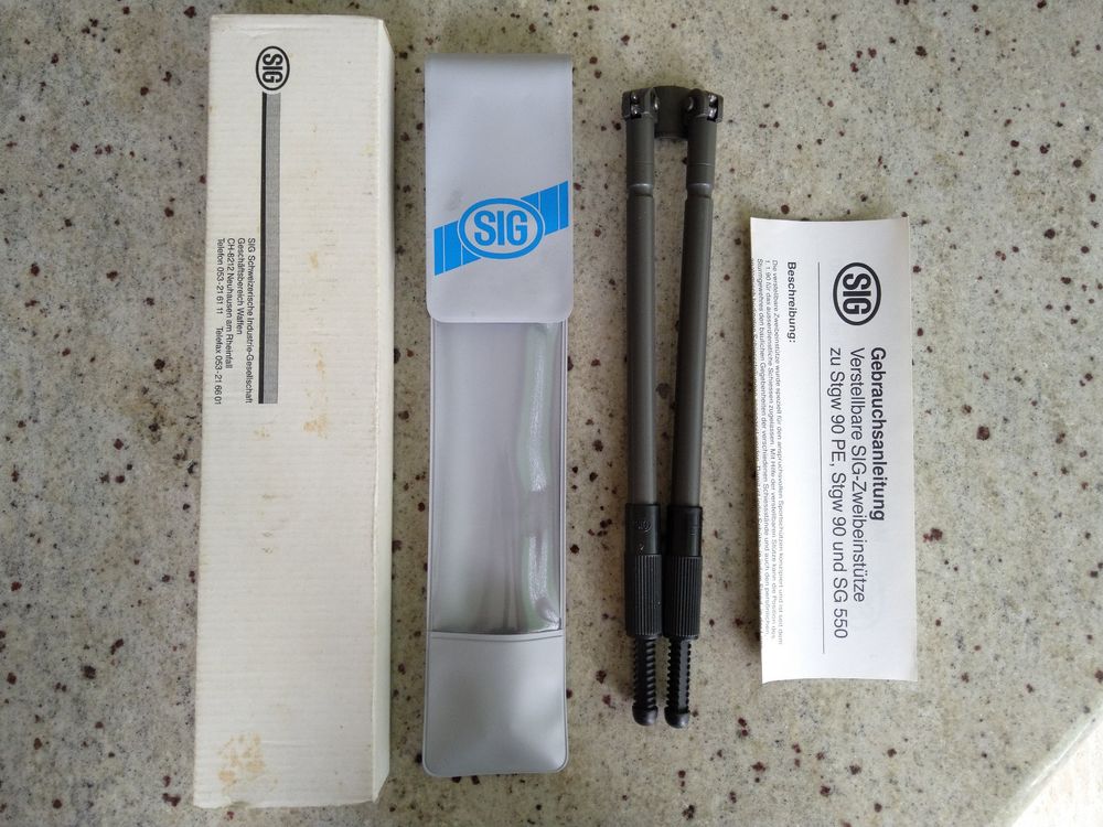 Verstellbare SIG Zweibeinstütze für Stgw 90 / SG 550 / PE 90 (D ...