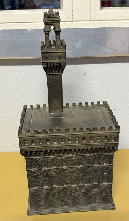 Skulptur aus Metall (Gebraucht) in Schlieren für CHF 49 – mit Lieferung auf Ricardo kaufen