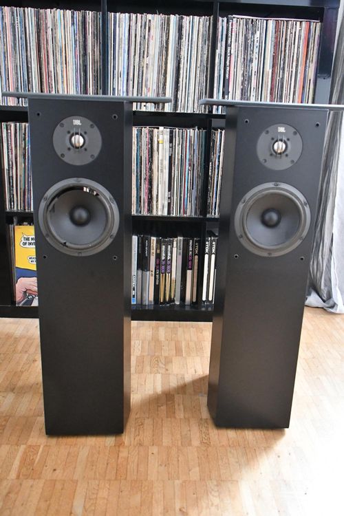 JBL XTi 40 Standlautsprecher (Defekt) in Seedorf UR für CHF 11 – nur ...