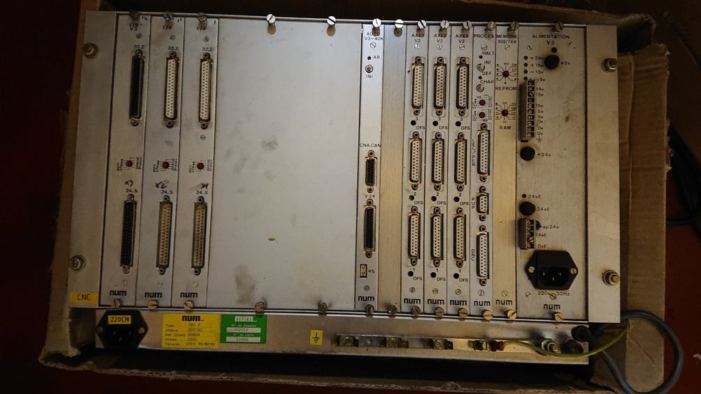 CNC Rack NUM760 F | Kaufen auf Ricardo