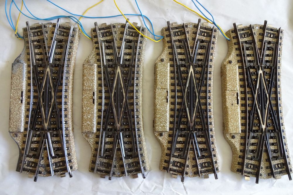 Märklin Kreuzweiche (5228) 4 Stk. (Gebraucht) in Baden für CHF 55 – mit ...