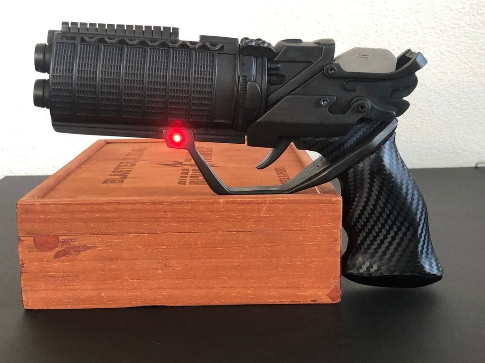 K's Blaster Movie Prop Blade Runner 2049 (Neu (gemäss Beschreibung)) in ...