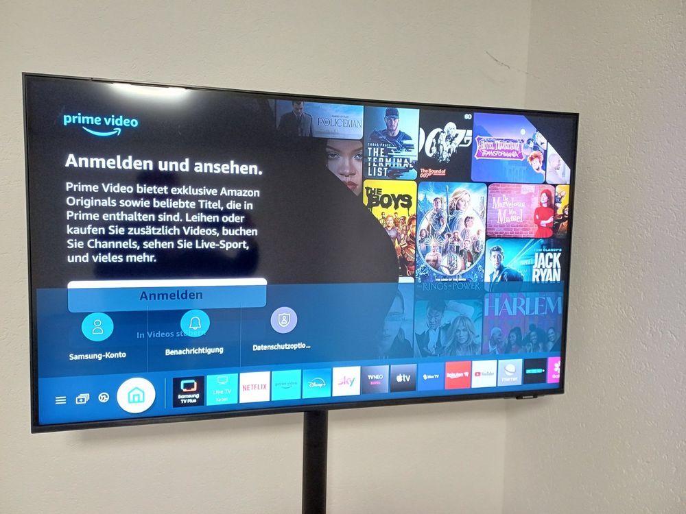 Samsung Smart TV mit mobilem Standfuss zum TOP PREIS (Gebraucht) in für ...
