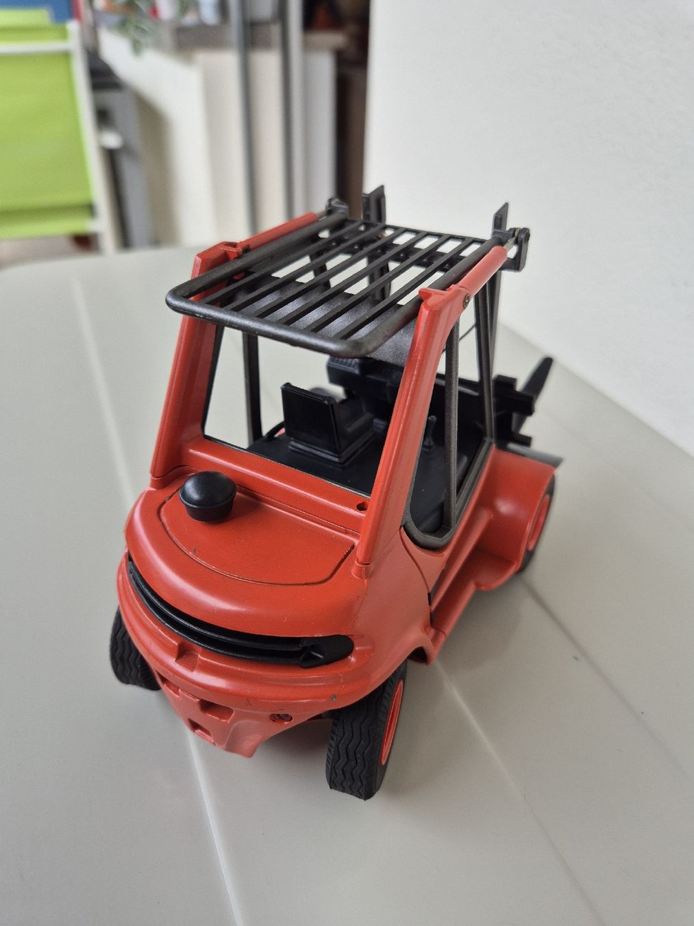 Macchina SCHUCO Carrello elevatore Linde rosso! (Usato) a Lugano per ...