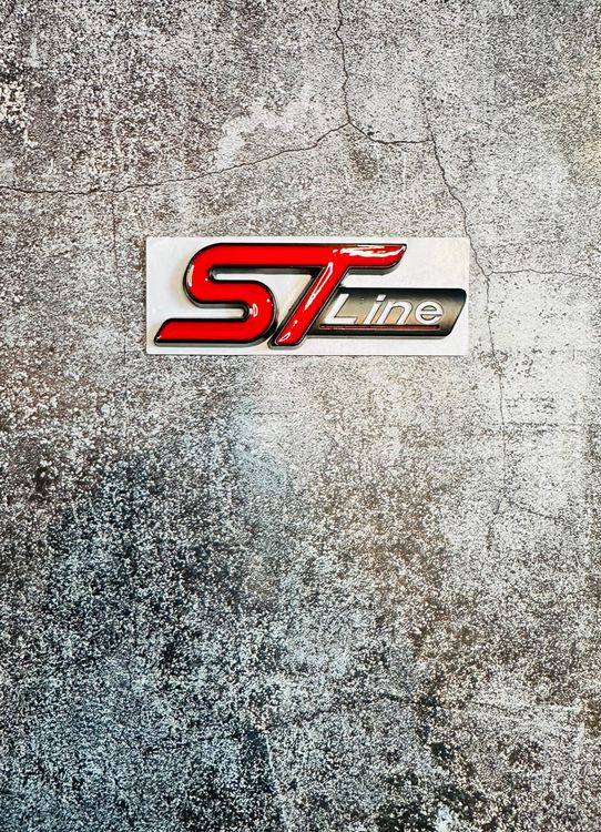 Ford ST Line Emblem Schriftzug Logo Rot/Schwarz aus Metall (Neuf avec ...