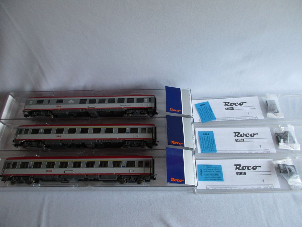 Roco HO/GS 3 Stk. ÖBB Personenzugwagen rot/grau in OVP (72) (Gebraucht ...