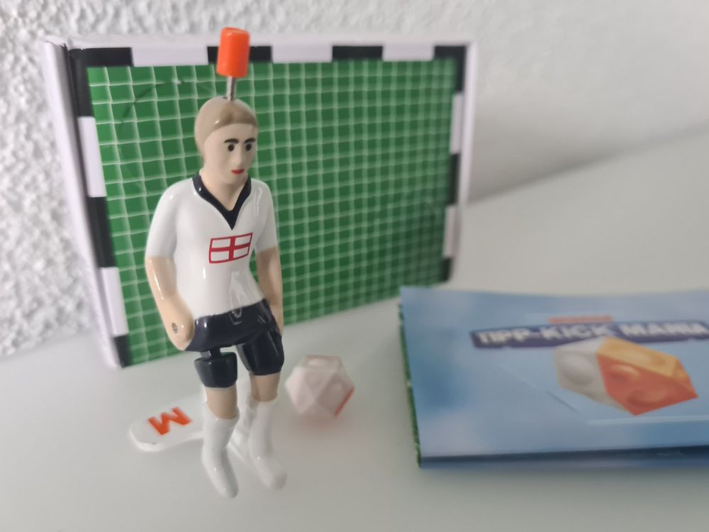 MIGROS Tipp-Kick Mania 2022 Figur England Nr. 9 (männlich) (Neu und ...