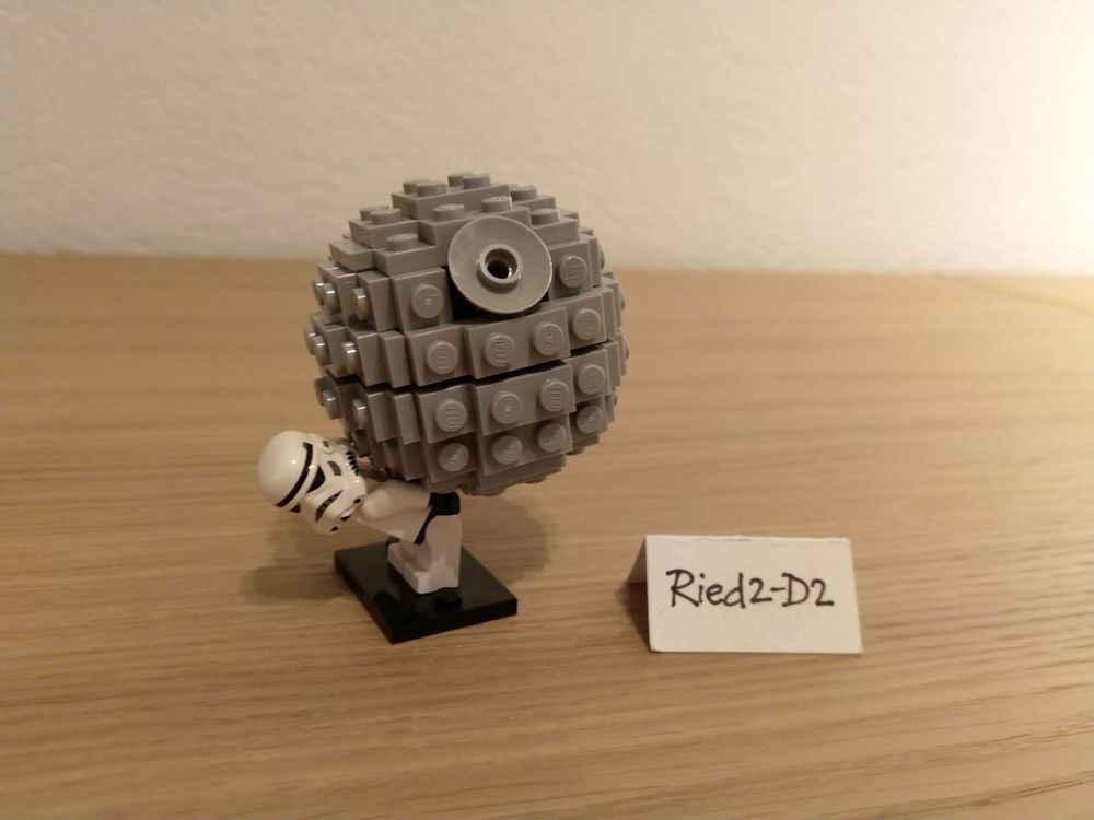 LEGO Star Wars Stormtrooper + Micro Death Star. Custom (Gebraucht) in ...