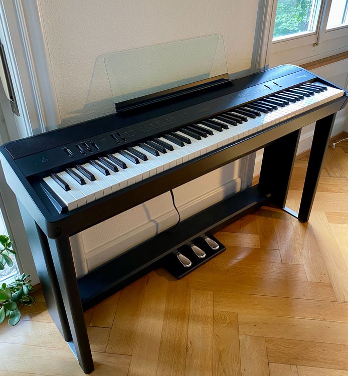 Roland FP 90 E-Piano (Gebraucht) in Basel für CHF 1100 – nur Abholung ...