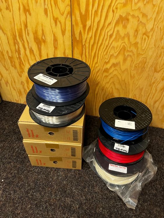MakerBot Filament 8 Rollen (Gebraucht) in Zürich für CHF 74 – nur ...