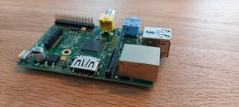 Raspberry Pi 1 Model B (mit Case) | Kaufen auf Ricardo