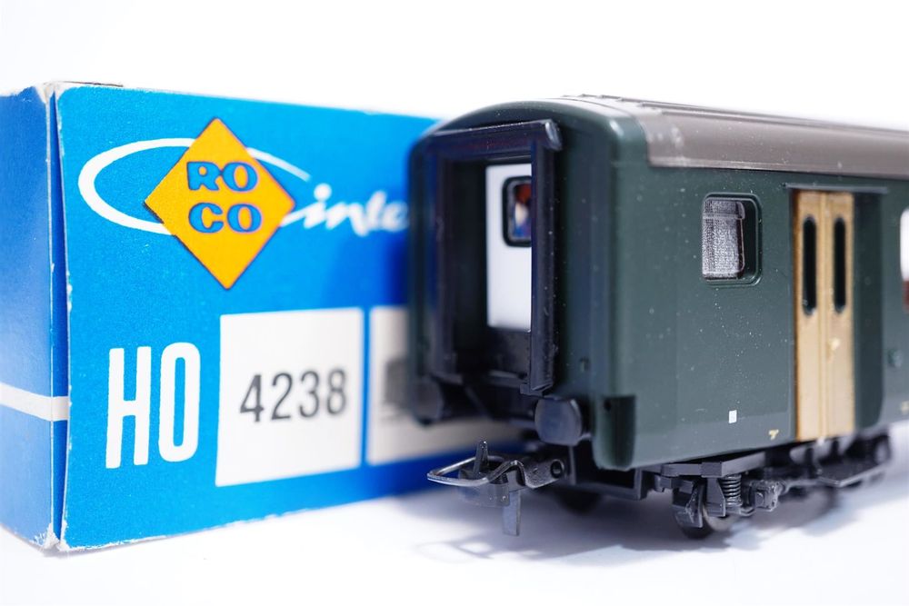 5∂ Roco 4238 SBB PW EW II grün 2. Kl 2) (Gebraucht) in Thun für CHF 15. ...