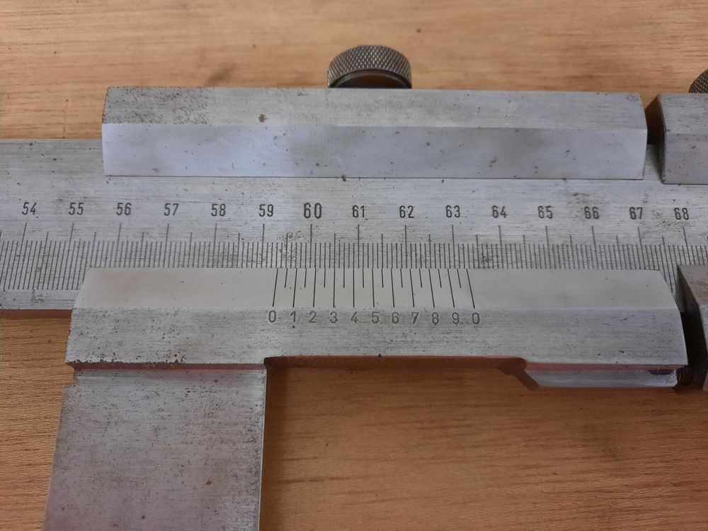 Messschieber Preisser mit Nonius 0-1500mm (Gebraucht) in Sattel für CHF ...